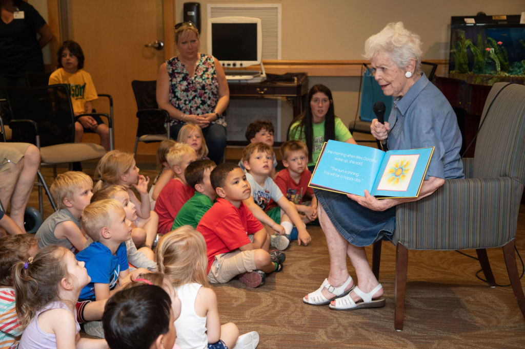 EmBe Kids Enjoy Intergenerational Activities - EmBe